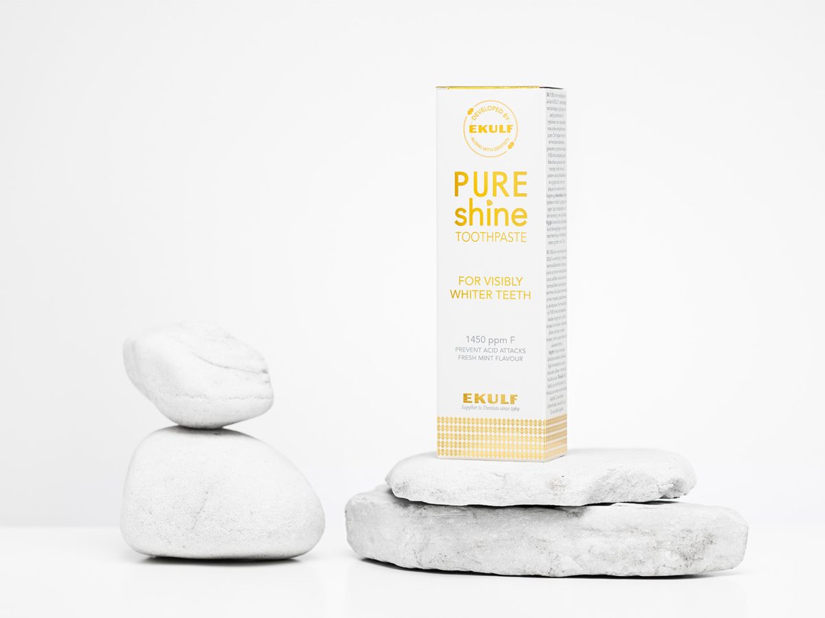 Naturally Whiter Teeth - Ekulf